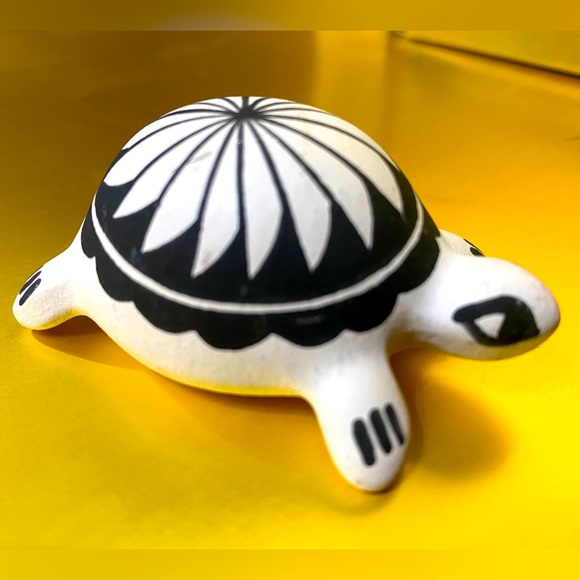 Art | Native American Indian Acoma New Mexico Pottery Turtle Signed Mc ...